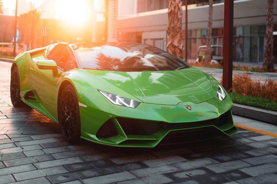 Lamborghini Huracan EVO Spyder For Rent Dubai | Octane Car Rental
