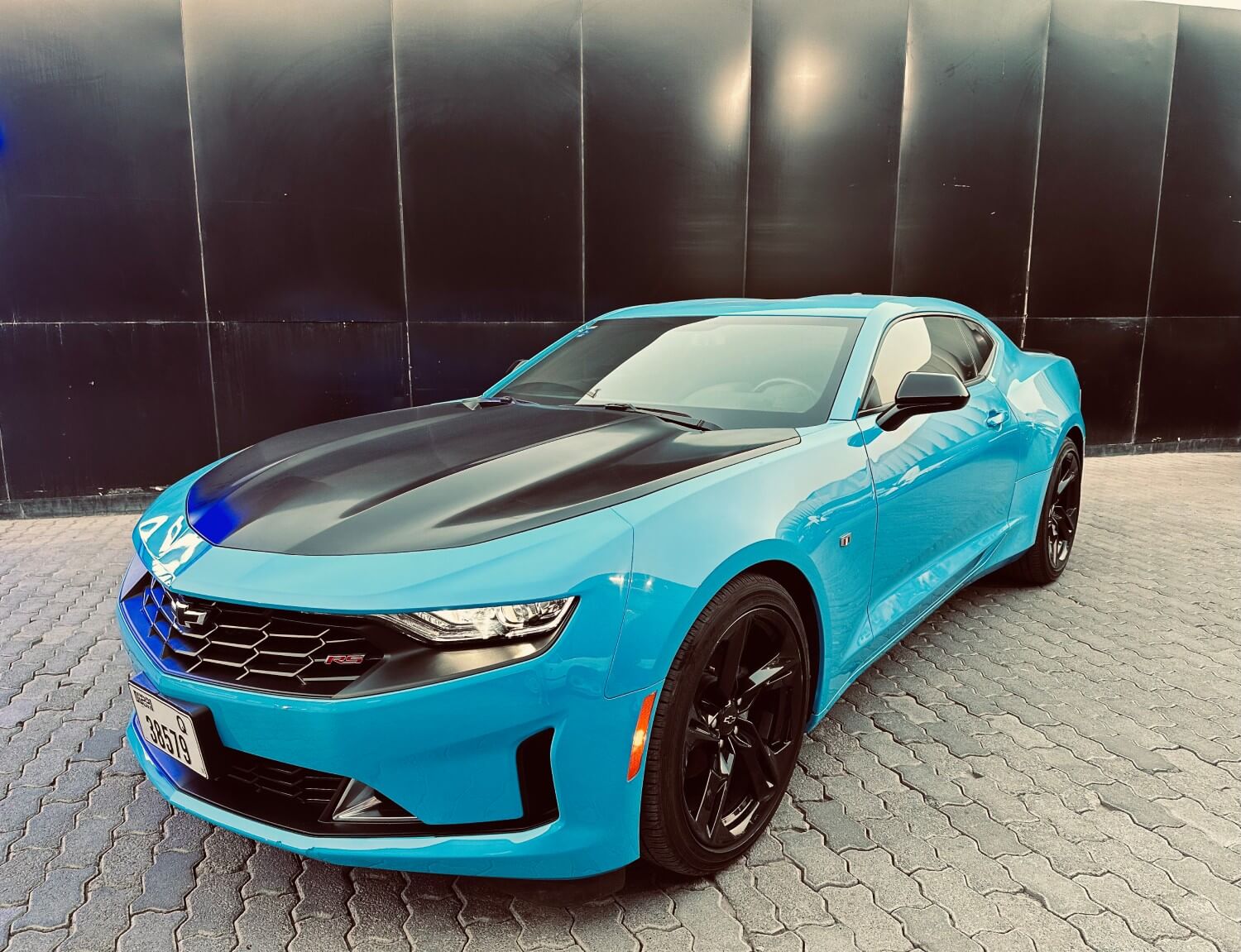 Dubai'de Chevrolet Camaro Açık Mavi Kiralama - Octane Luxury Car Rental ...
