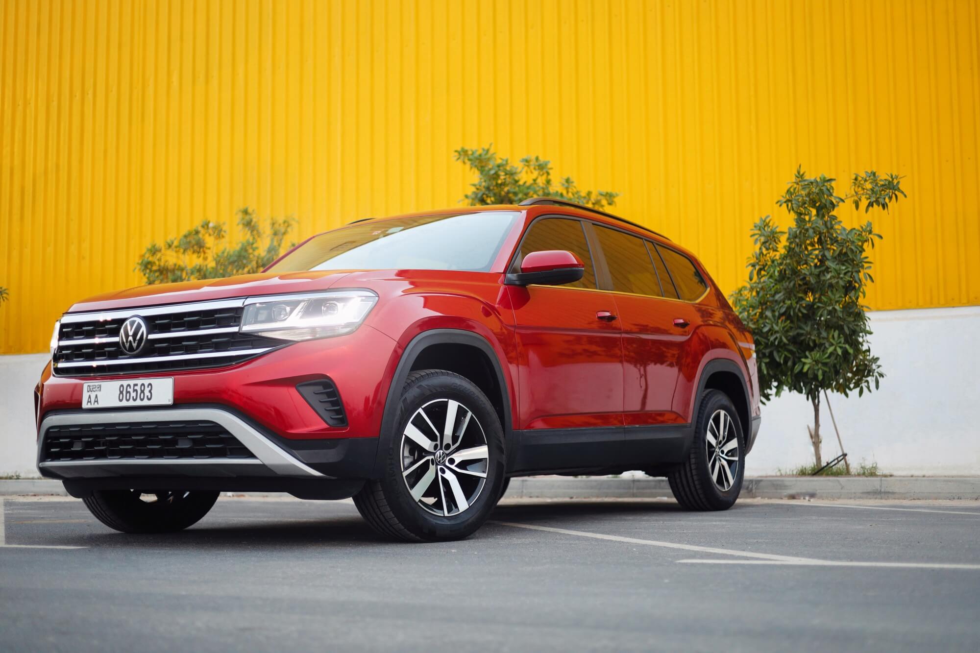 Location Volkswagen Teramont Red à Dubai - SUV - Octane Luxury Car ...