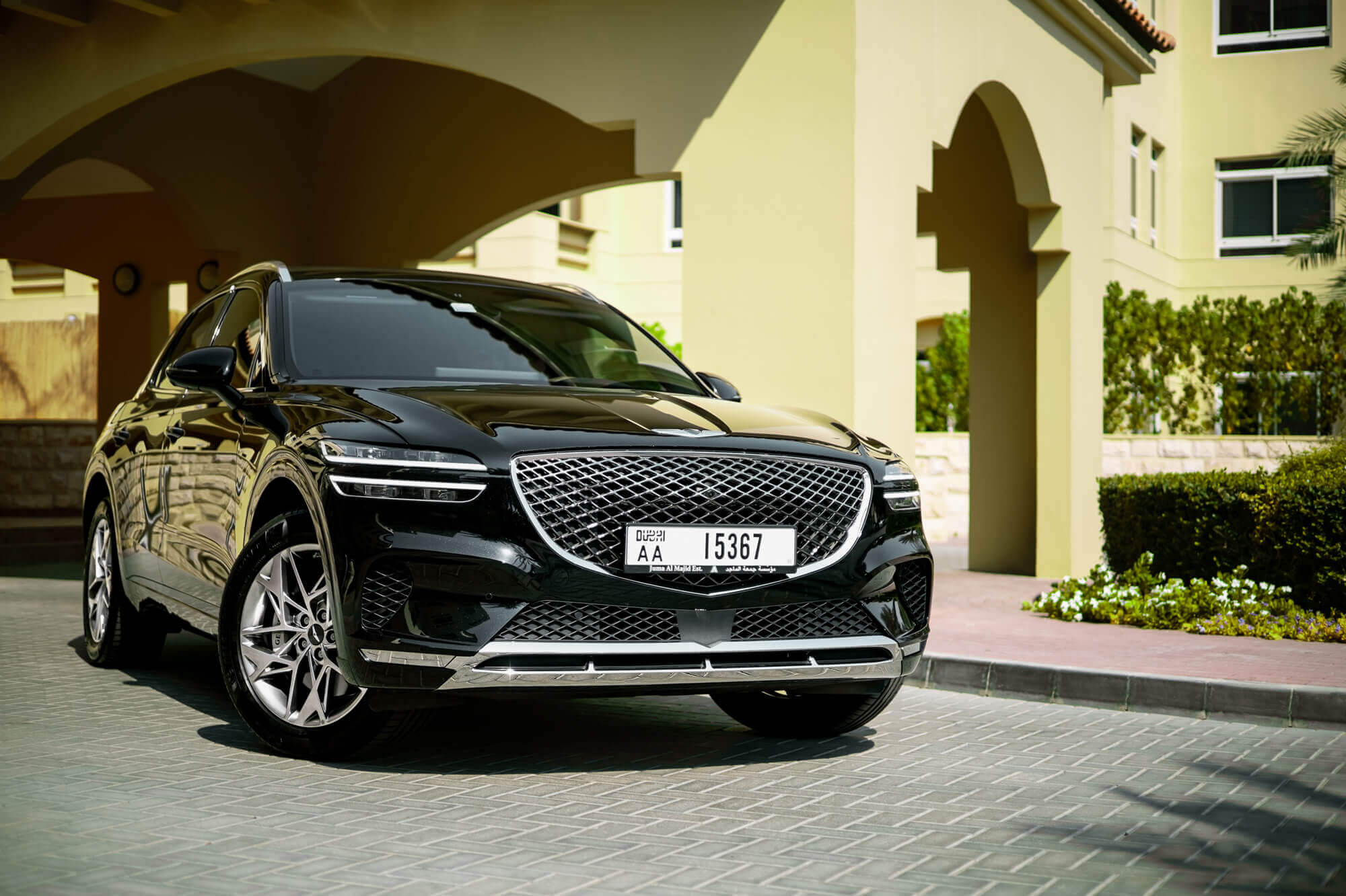 Genesis GV70 Black huren in Dubai - SUV - Octane Luxury Car Rental Dubai