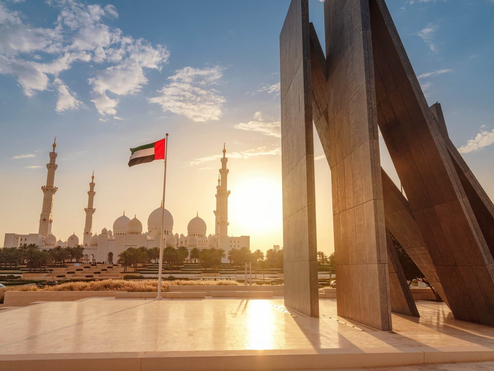 How to Travel from Abu Dhabi to Dubai