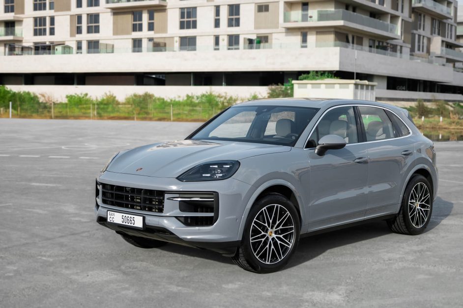 Lamborghini Urus против Porsche Cayenne Turbo: Какой внедорожник лучше ...